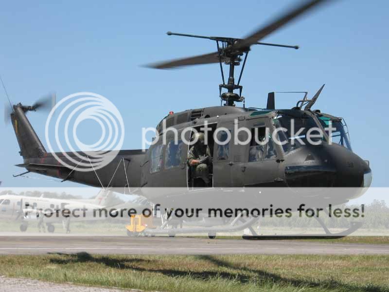 [Bancada] Bell UH-1H Esq. "Águia" FAB - 1/72 - Revell - PlastiBrasil.com - Plastimodelismo Livre ...